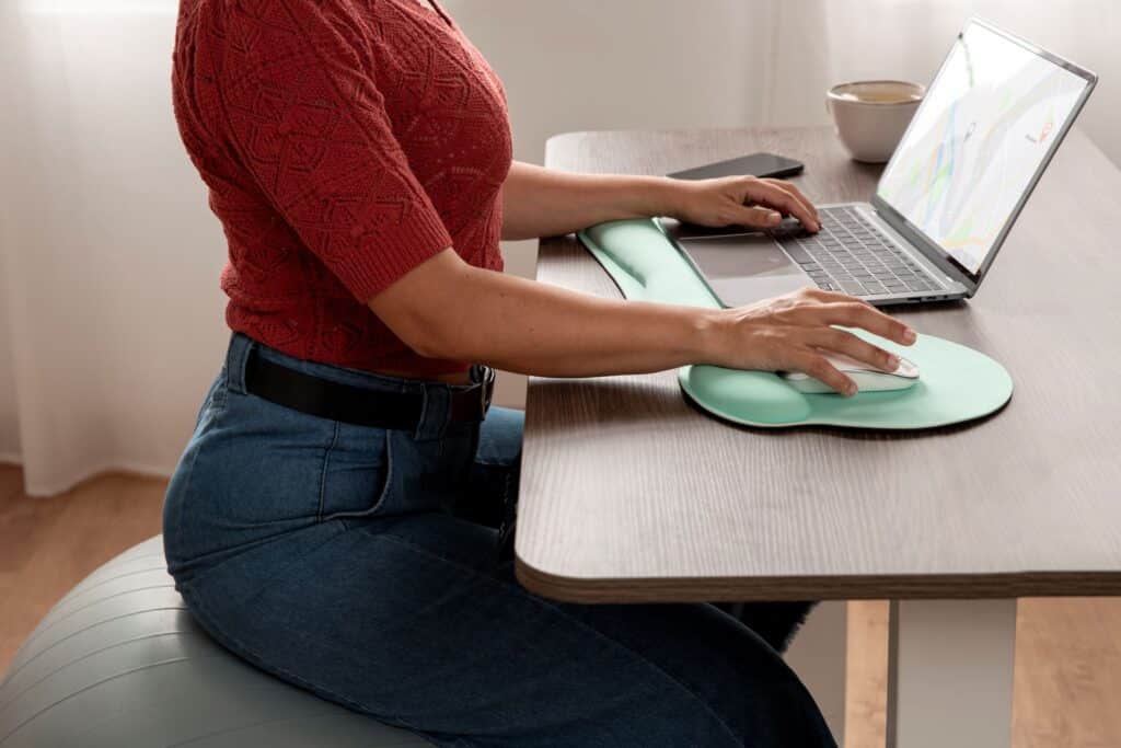 Back Pain from Sitting at a Desk: Causes & Solutions for Relief