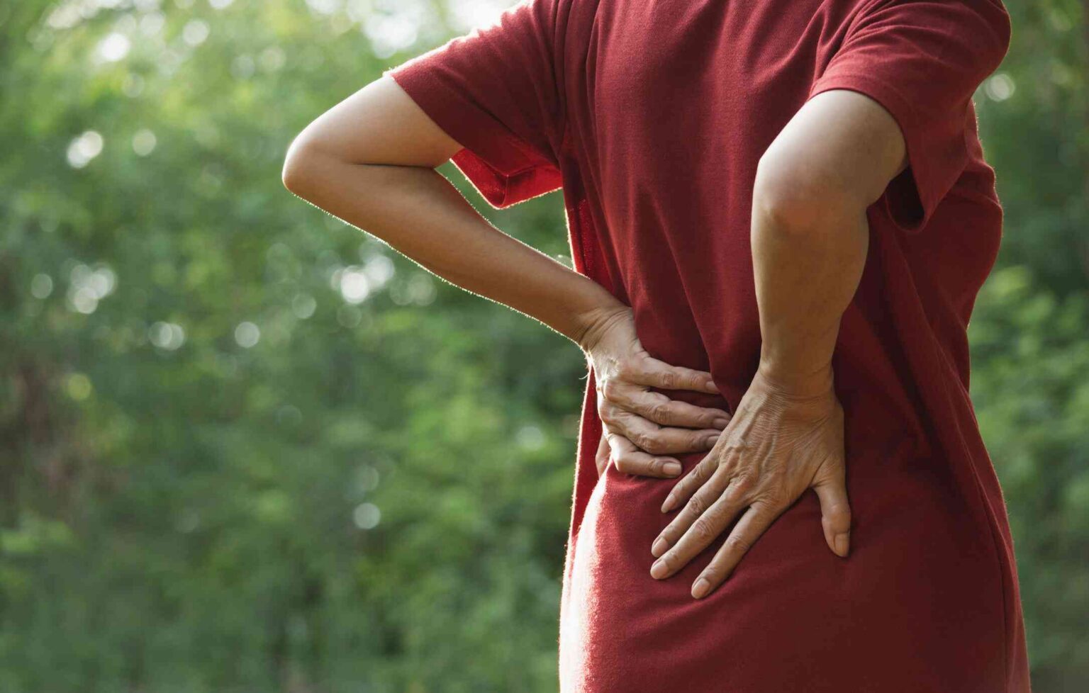 Why Does My Lower Back Hurt When I Walk? Causes & Treatment